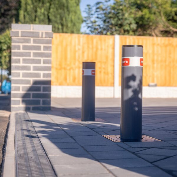 Stoppy B 115/500 - Electro Mechanical Bollard - Rhino Security